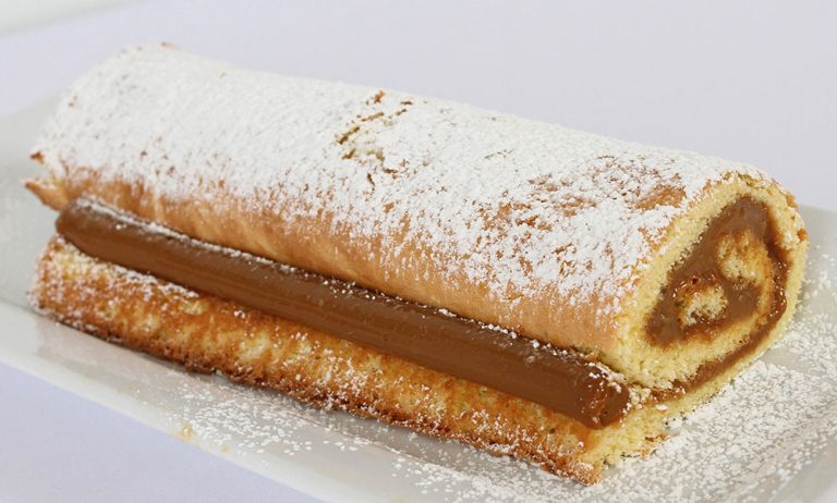 Dulce de Leche Roll (Pionono) – Azucar Bakery
