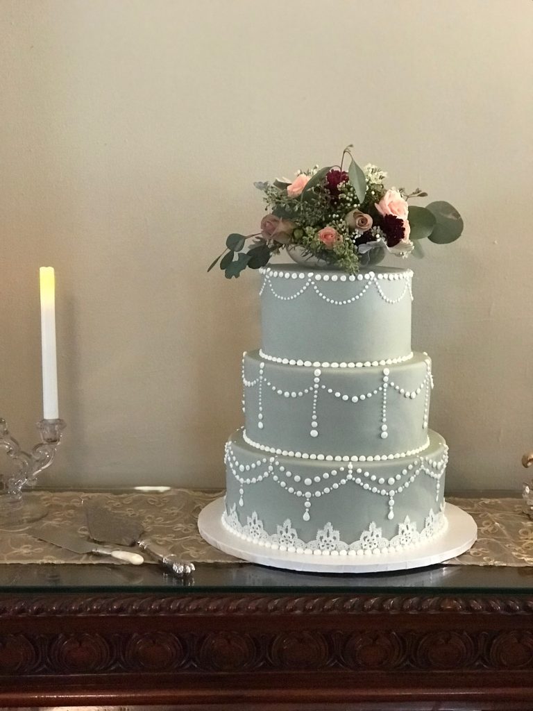 Fondant Cakes – Azucar Bakery